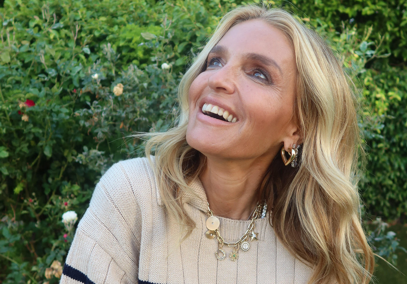 AR Friends - Shop with Caroline